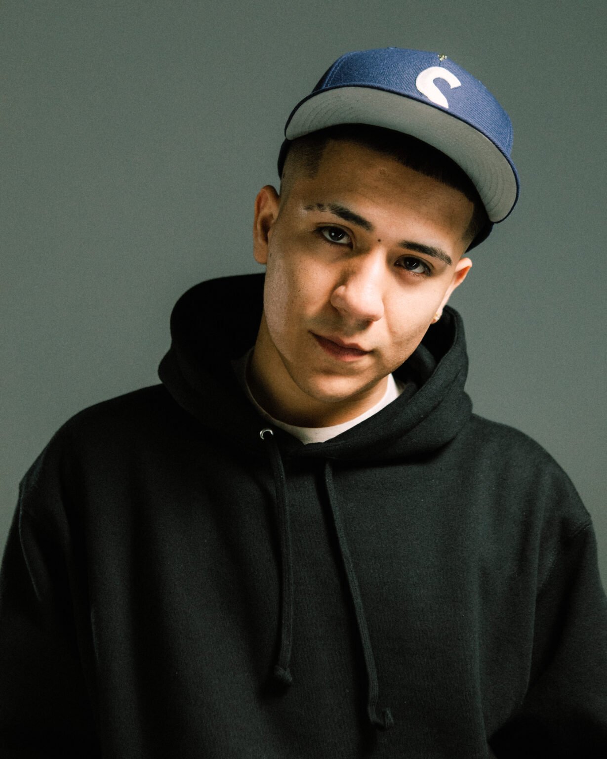 Chino Pacas da una serenata en su nueva canción "Mami Chula". — Correo ...